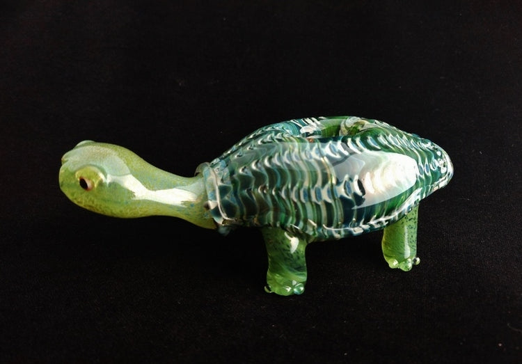 Unique Sculpted Glass Pipes: Fish, frogs, worms, squids, turtles, etc ...