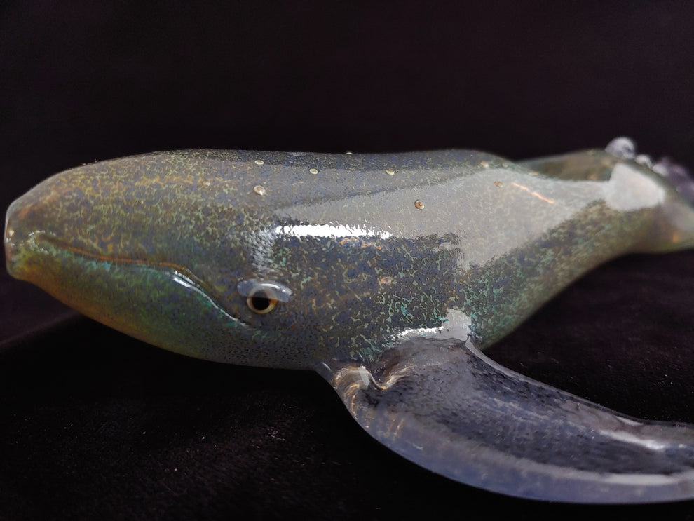 Glass Gray Whale Pipe – Glass Den